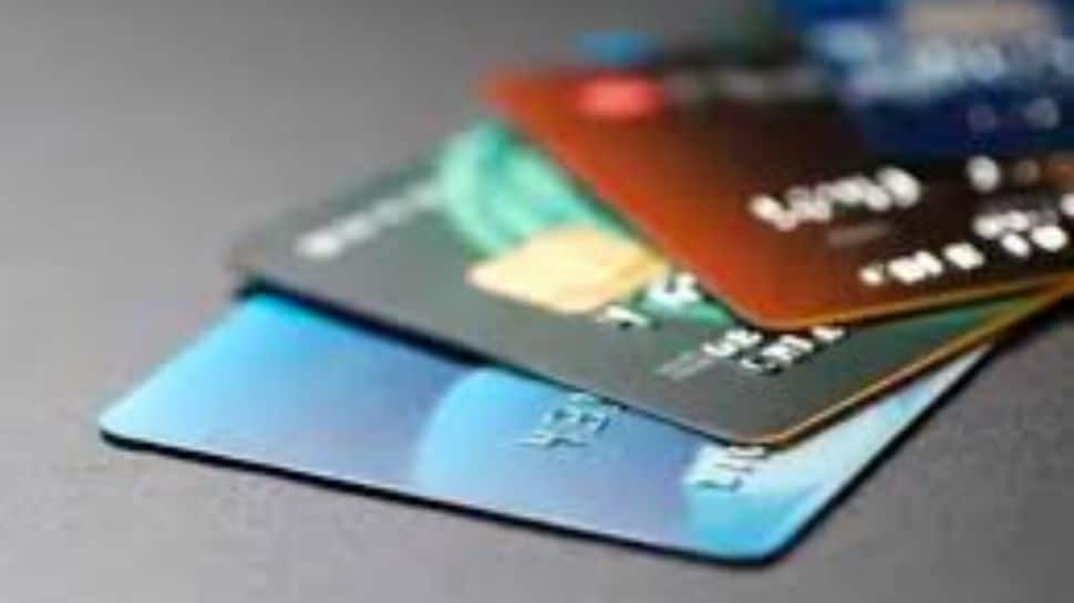 Credit Card Spending in India Sees 14 Per Cent Growth At Rs 1.84 Lakh ...