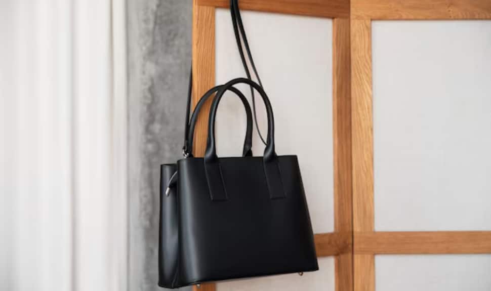 Shop these Best Tote Bags to Buy in the Amazon Holi Sale | Accessories ...