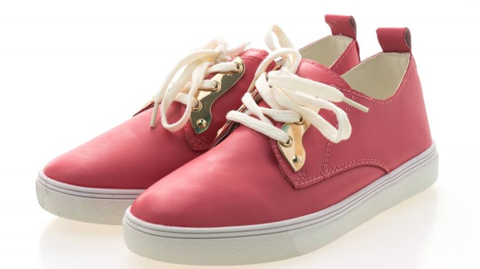 Holi Foot Frenzy: Grab the Best Deals on Women's Shoes Now | Footwear ...