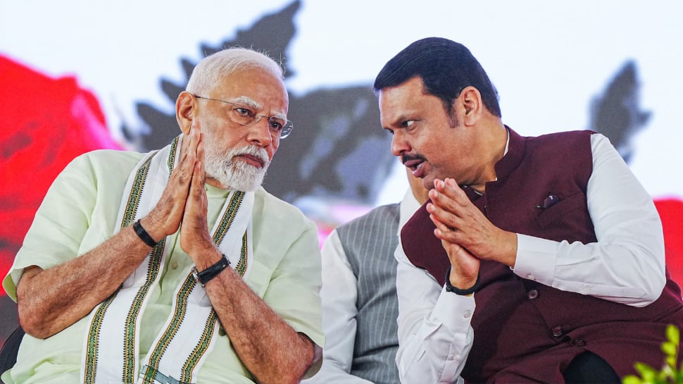 ‘When Father Is Alive...’: Fadnavis Shuts Down Raut’s 'Modi Retirement ...
