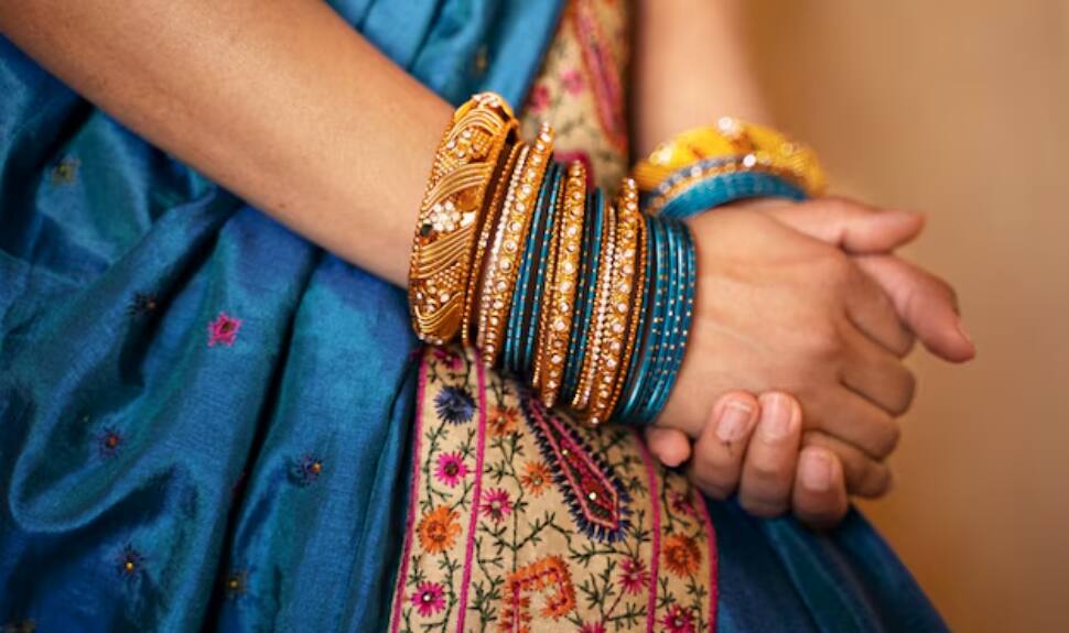 Buy these Top Picks from Flipkart to Enhance Your Style with Elegant ...