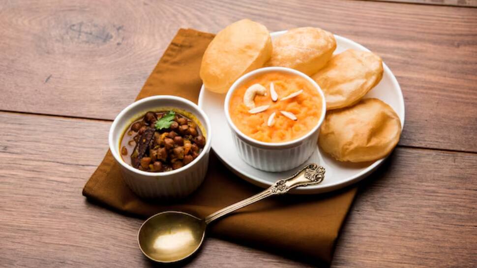 Halwa Poori Recipe And 9 Delicious Kanya Pujan Bhog Ideas For Maha ...