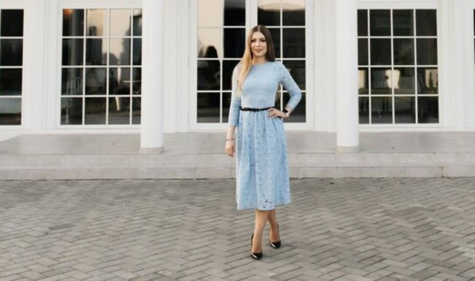 Step into Style: 4 Stunning Dresses for Women You Can’t Miss on ...