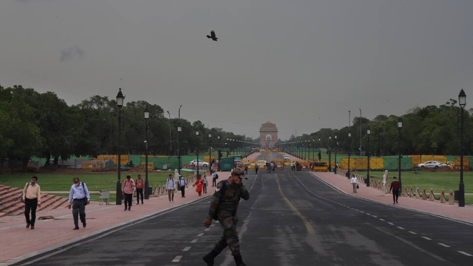 Rain Lashes Delhi-NCR After Dust Storm Amid Rising Temperature, Brings ...