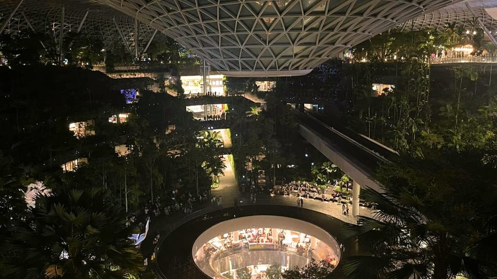 Worlds 10 Best Airports 2025; Check Indias Rank