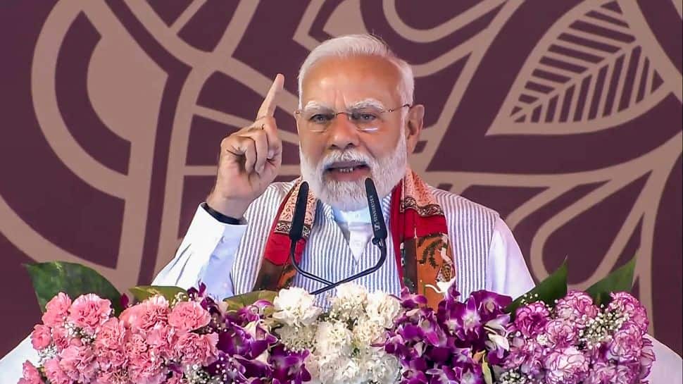 PM Modi, Leaders Pay Tribute To Jallianwala Bagh Martyrs On 105th ...