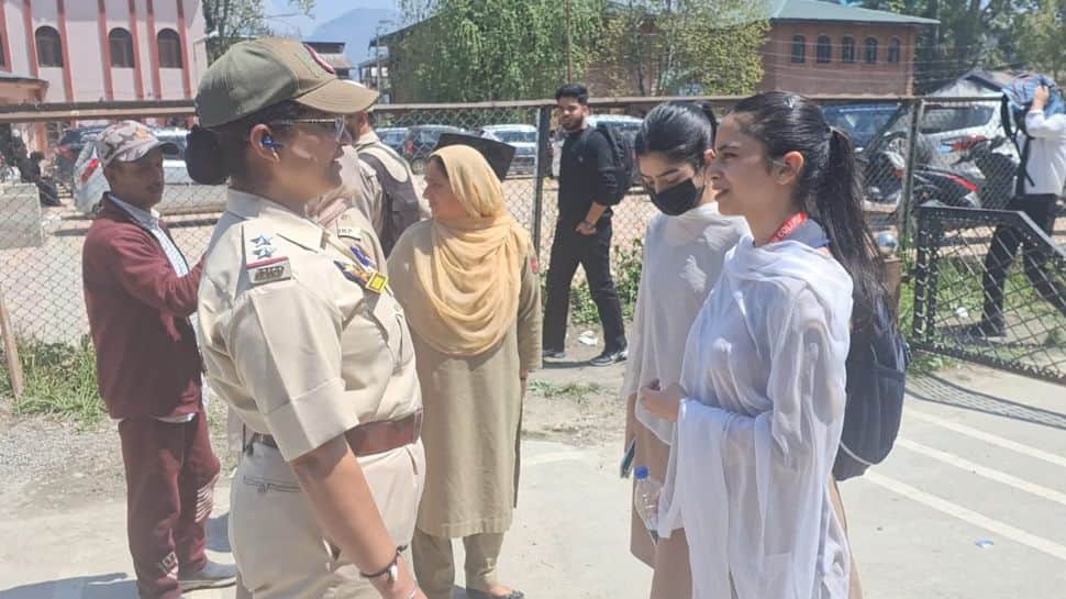 J&K Police Launch All-Women Safety Squad In Srinagar To Protect Women ...