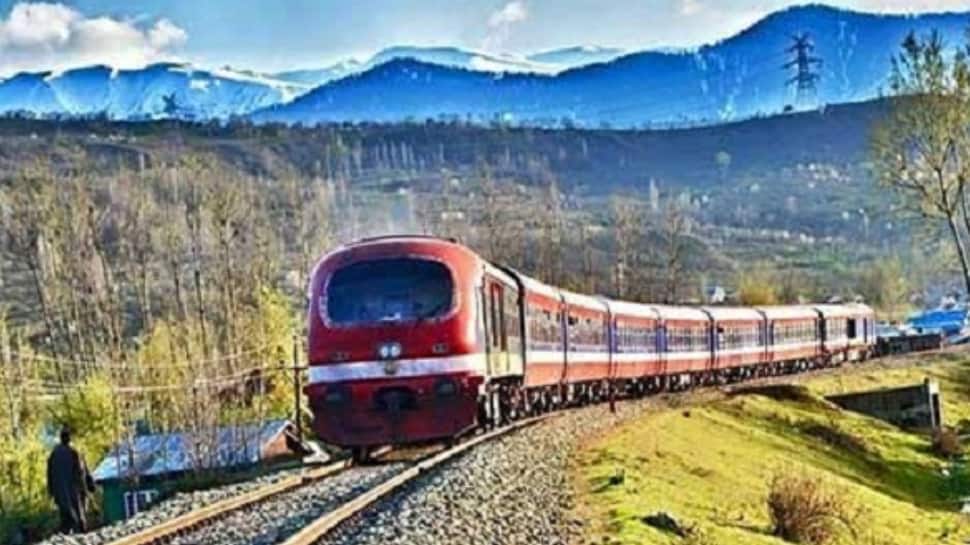 13 Most Magical Train Journeys In India You Must Experience At Least Once