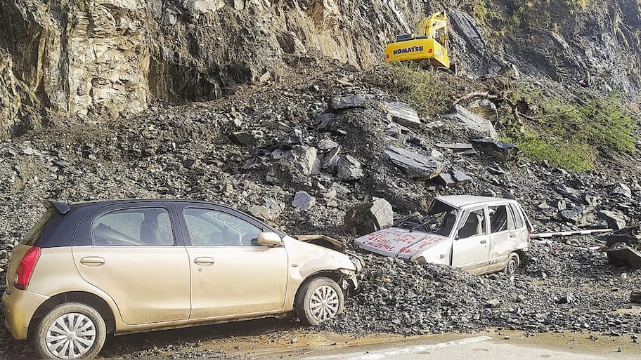 Ramban Landslide: J&K CM Omar Abdullah Reviews Relief Efforts; Indian ...