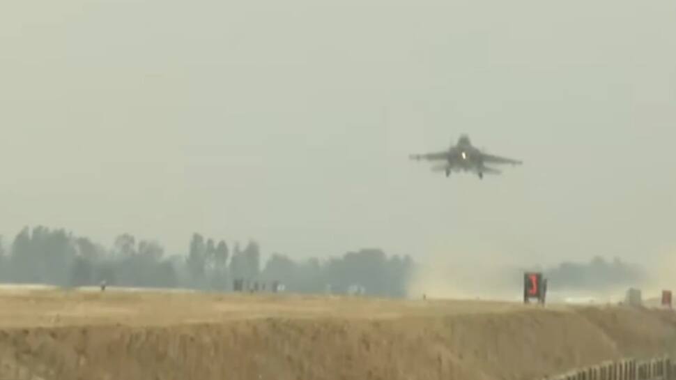 Ganga Expressway: Meerut To Prayagraj In Just 6 Hours! Airstrip, 28 ...