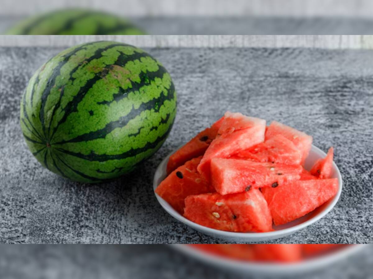 How To Identify Real And Fake Watermelon At Home: Check Simple Tricks ...