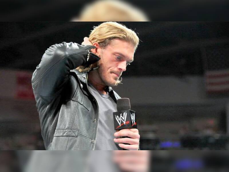 10 WWE Legends Who Retired On The Grand Stage Of WrestleMania: The ...
