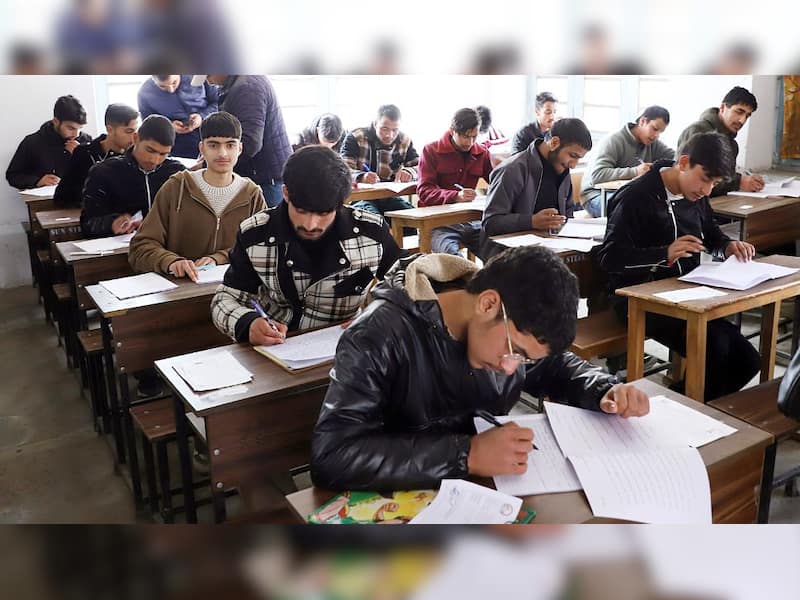 Meet 15-Year-Old Aarav Malhotra Who Scored Perfect 100 In CBSE Class ...