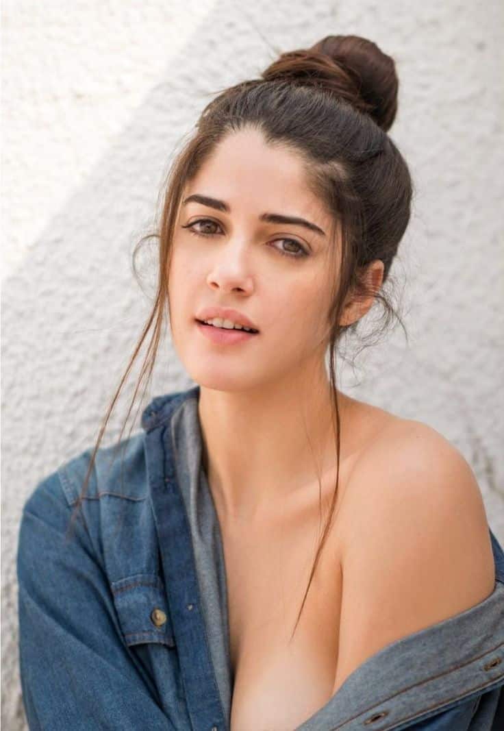 Meet Virat Kohli's Ex-Girlfriend Izabelle Leite, Who Is A Brazilian Actress And Model - In Pics ...