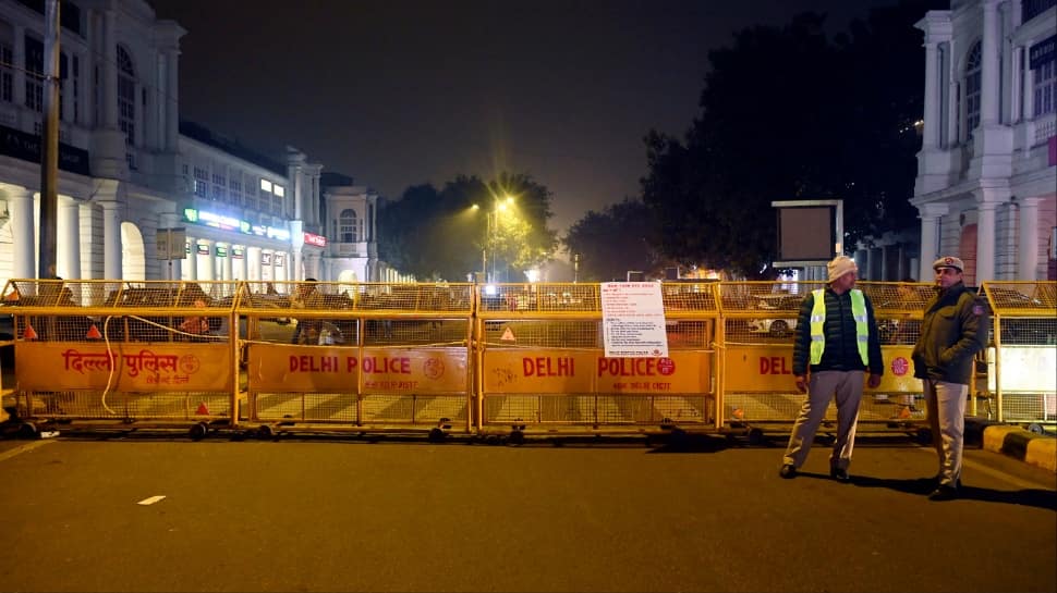 Delhi: Cops Bust ISI Sleeper Cell Network, 2 Agents Arrested | India ...