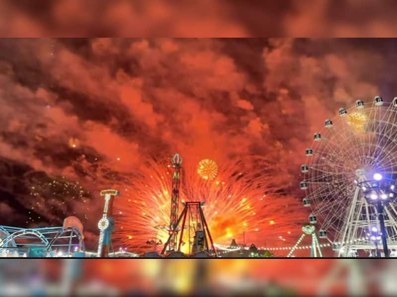 World's Largest Fireworks: Abu Dhabi Creates Guinness World Records ...