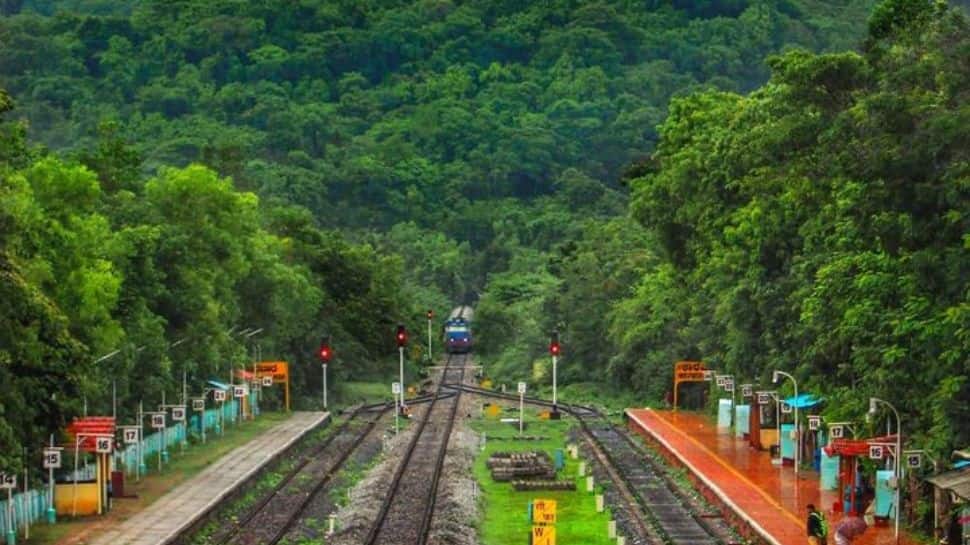 Top 10 Must-Visit Most Scenic Railway Stations In India- In Pics | News ...