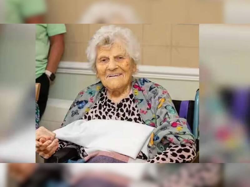 Meet World's Oldest Living Person; Born Before TV, Computer Or Internet ...