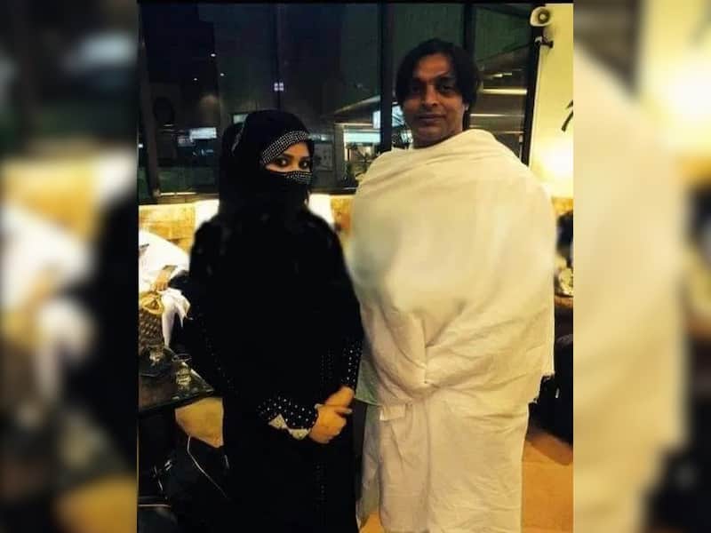 Meet Rubab Khan: Shoaib Akhtar’s Wife Who Stays Away From Limelight Despite 18-Year Age Gap ...
