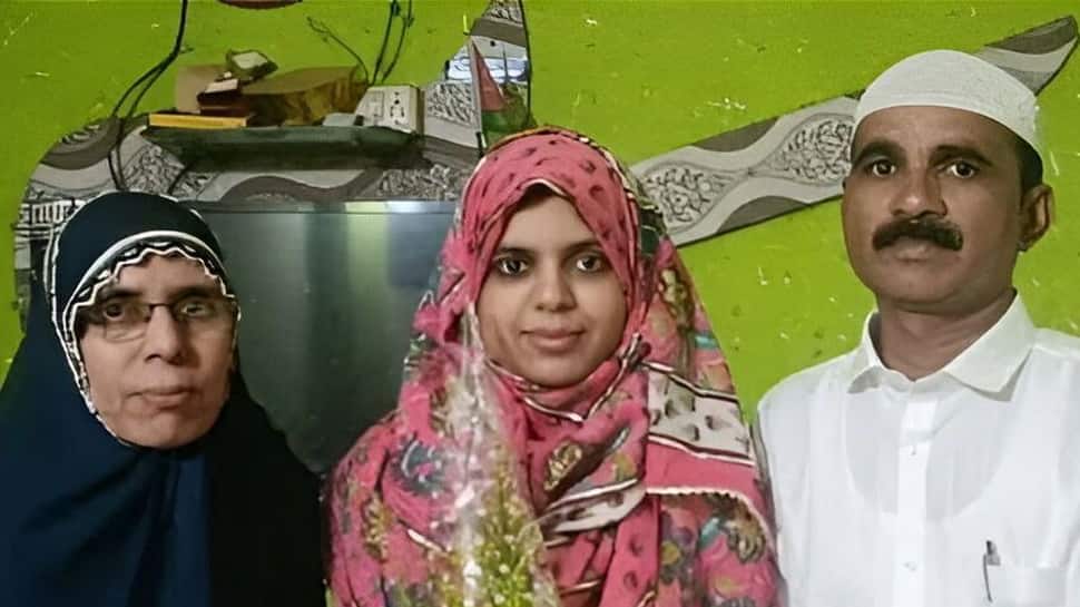 Meet Adiba Anam: Maharashtra’s First Muslim Woman IAS Officer, Daughter Of An Autorickshaw ...