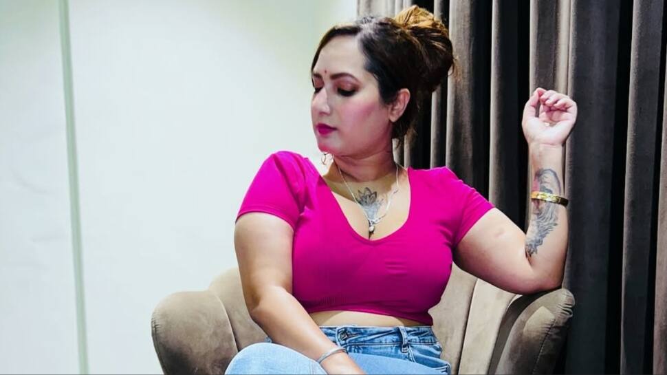 Who Was 'Kamal Kaur Bhabhi'? Punjab Influencer Found Dead In Car ...