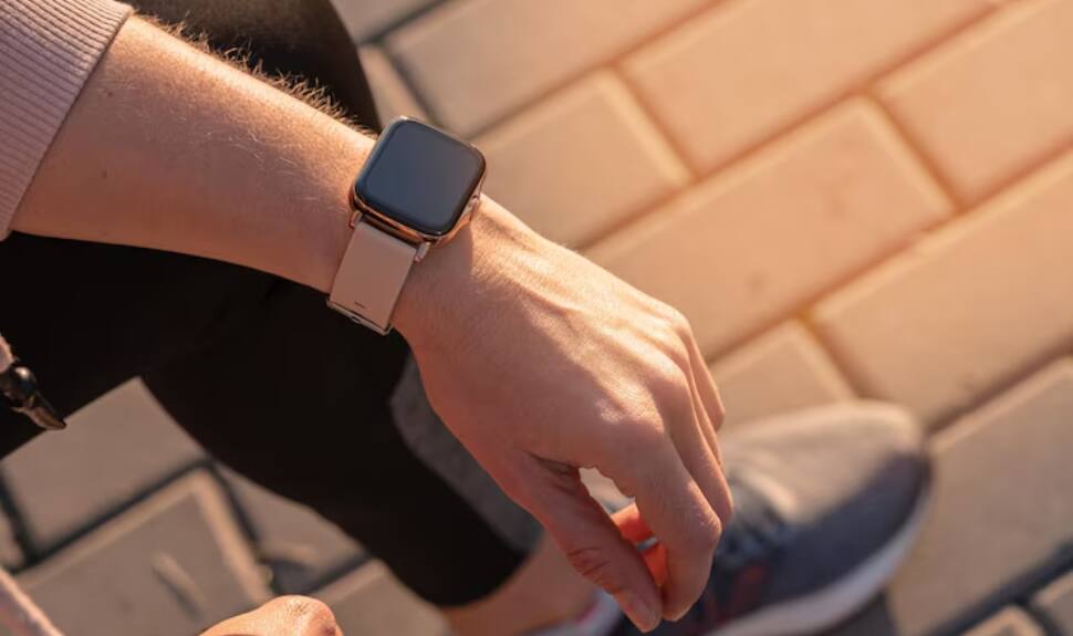 Time to Upgrade: 4 Stylish Smartwatches with Bluetooth Calling ...