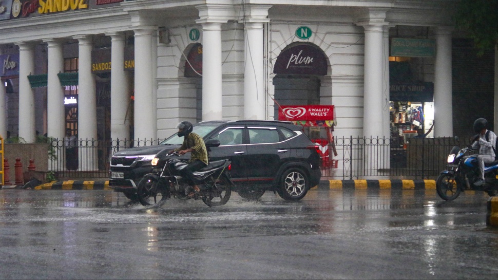 Delhi Weather Update: IMD Yellow Alert For Rain, Thunderstorms; Flights ...