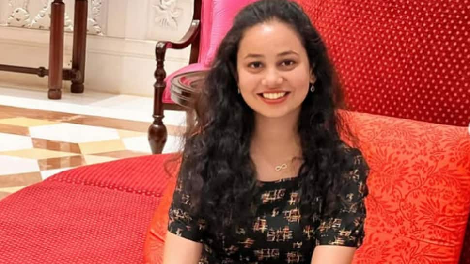 Meet IAS Ria, Whose Sister Is Also A Civil Servant, Cleared UPSC With ...