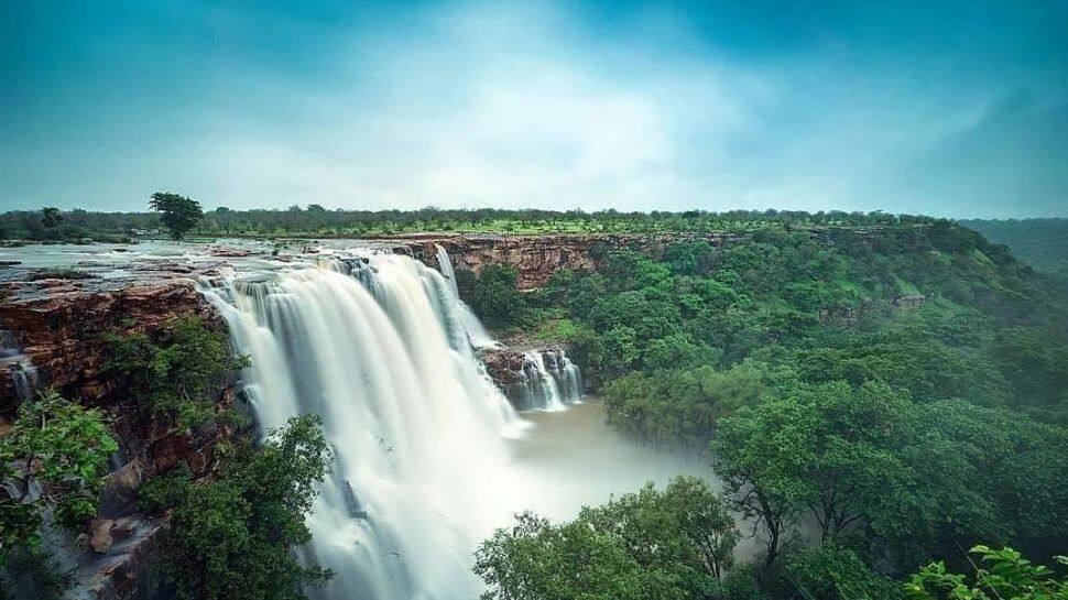 10 Stunning Waterfalls In India You Must Visit During Monsoon For The ...