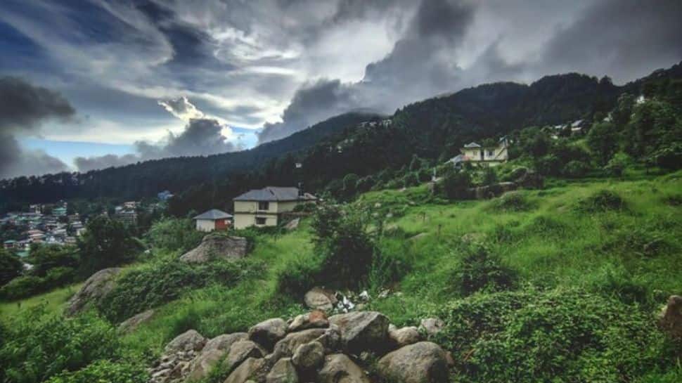 Say Goodbye To The Heatwave! Explore These 10 Scenic Hill Stations Near ...