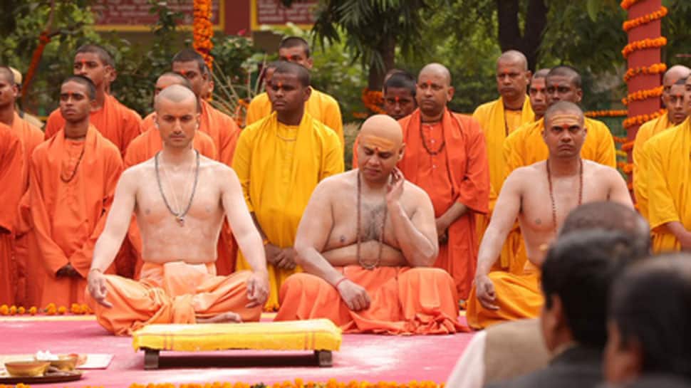 CM Yogi Adityanath Biopic: Actor Anant Joshi Goes Bald For Titular Role ...