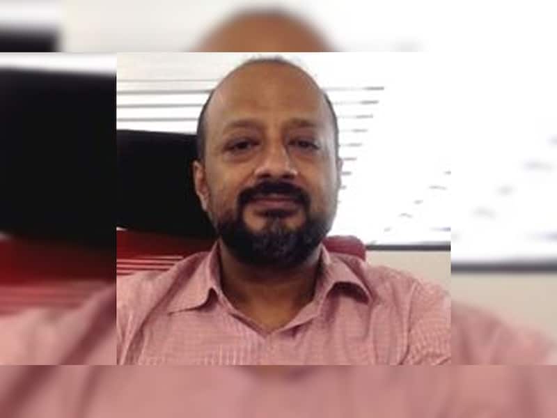 Meet Man Who Left Goldman Sachs To Become Security Guard, Later Joined ...