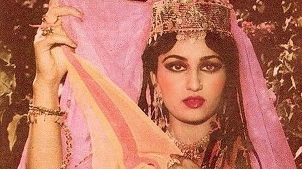 THIS 'Nagin' Actress Was Born In Muslim Family But Became Famous With ...