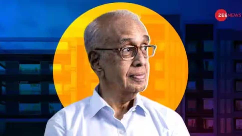Meet 82-Year-Old Man Who Lives In A Simple Home, Doesn’t Own Mobile ...