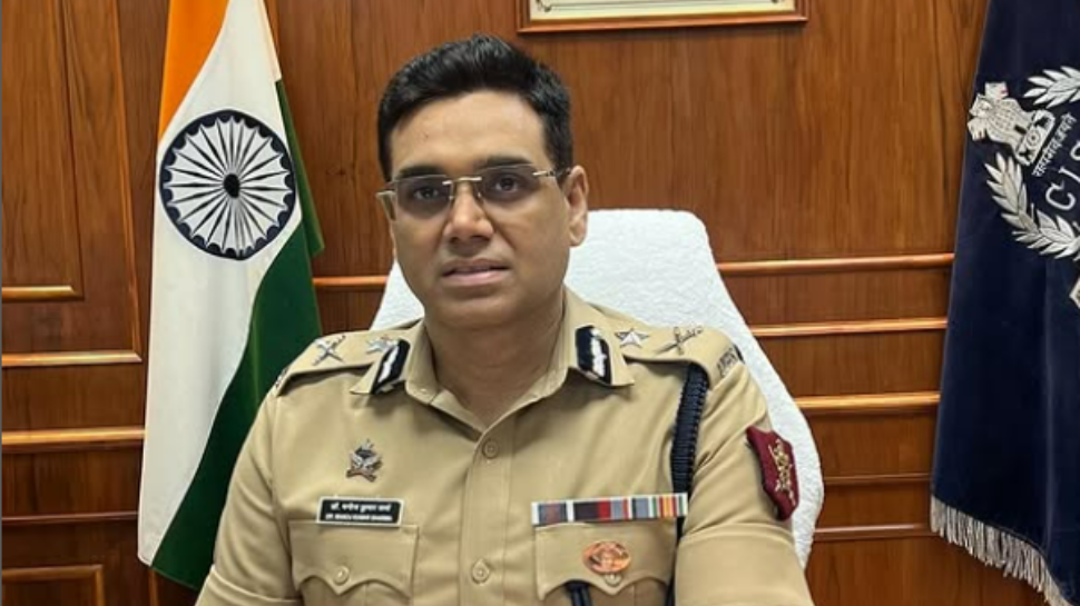 Meet Maharashtra IG Manoj Kumar Sharma: Worked As A Peon, Turned Auto ...