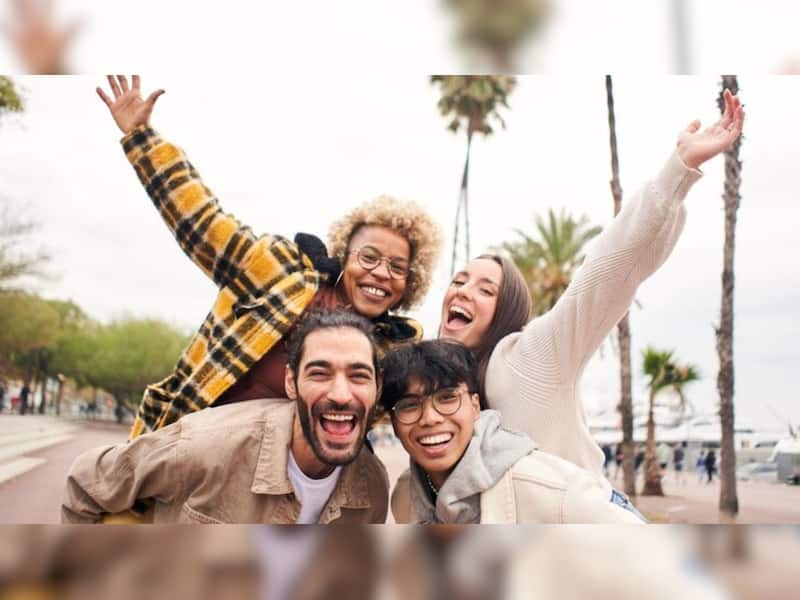 10 Inspiring Quotes To Celebrate The Power And Beauty Of Friendship ...