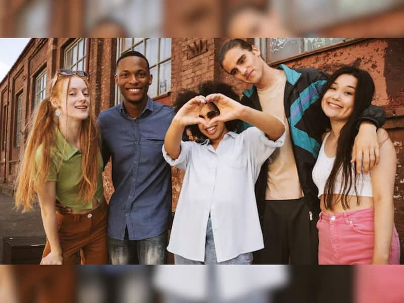 10 Inspiring Quotes To Celebrate The Power And Beauty Of Friendship ...