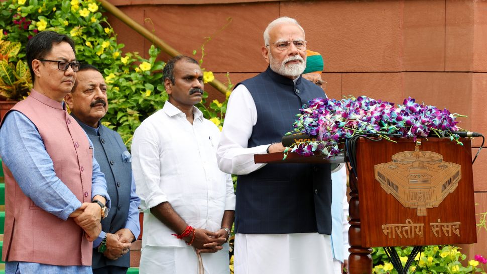 Know What PM Modi Said During NDA Parliamentary Party Meet | India News ...