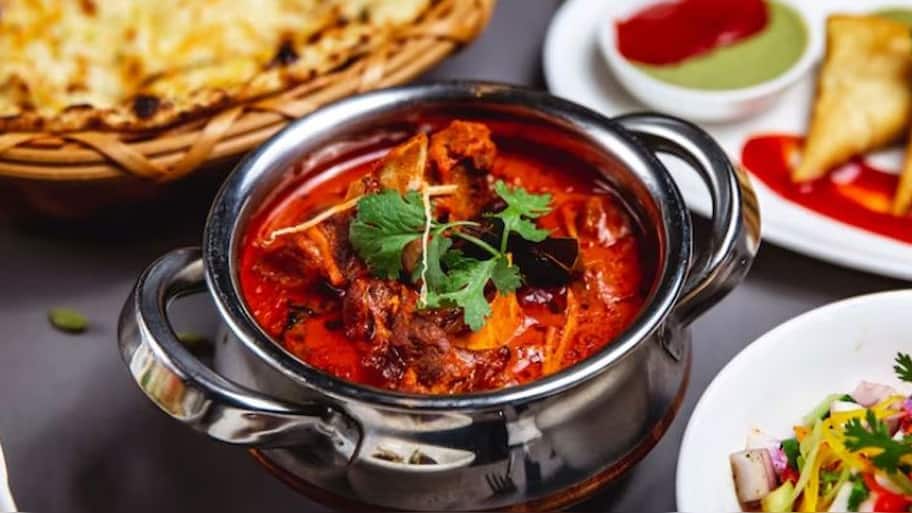 Cost Of Home-Cooked Thali Dips 14% In July 2025 | Economy News | Zee News