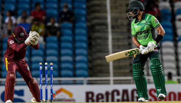 Angry Babar Azam’s Fiery Reaction After Stunning Stumping Sparks ...