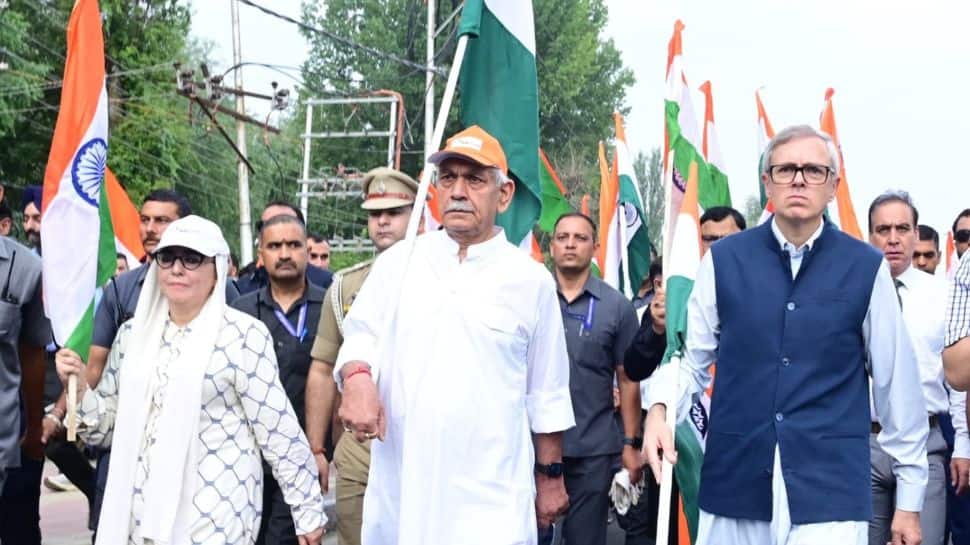 Massive Tiranga Rally In Srinagar Showcases Unity, Patriotism Ahead Of ...