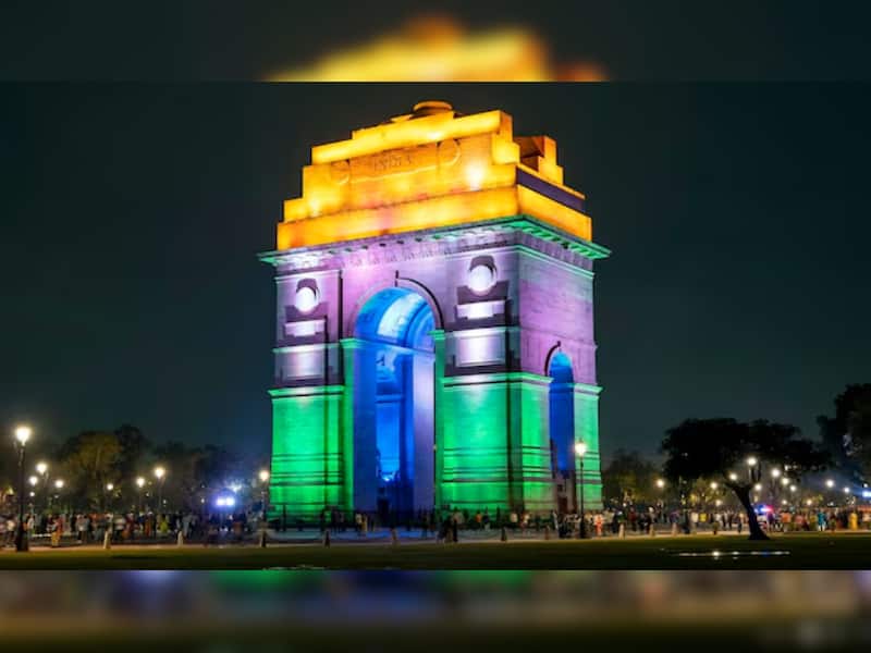 Independence Day 2025: 7 Iconic Historical Places In Delhi You Must ...