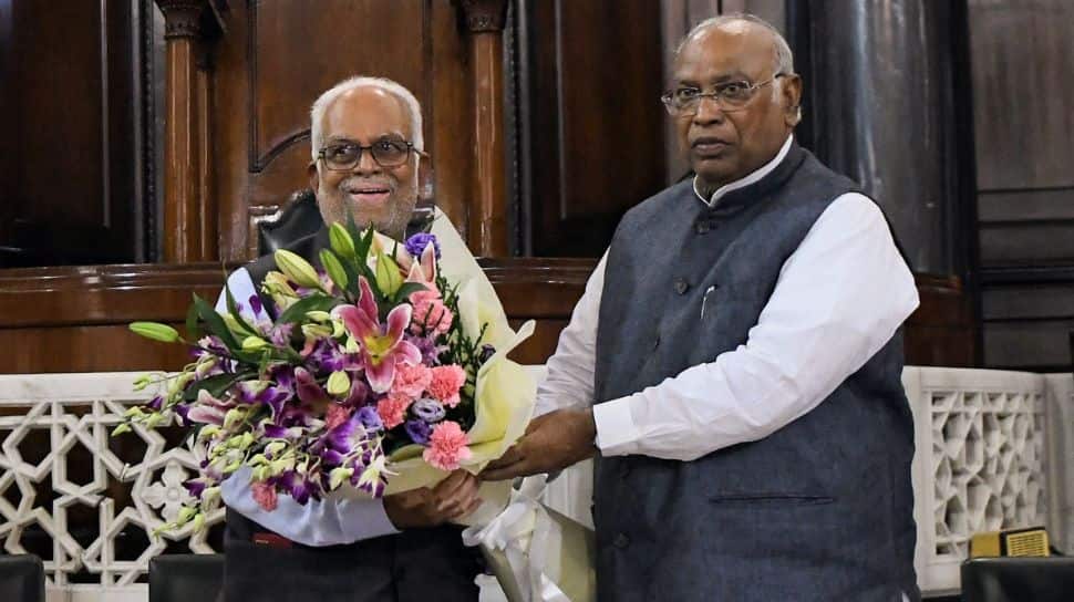 INDIA Bloc VP Nominee B Sudershan Reddy Files Nomination | India News ...