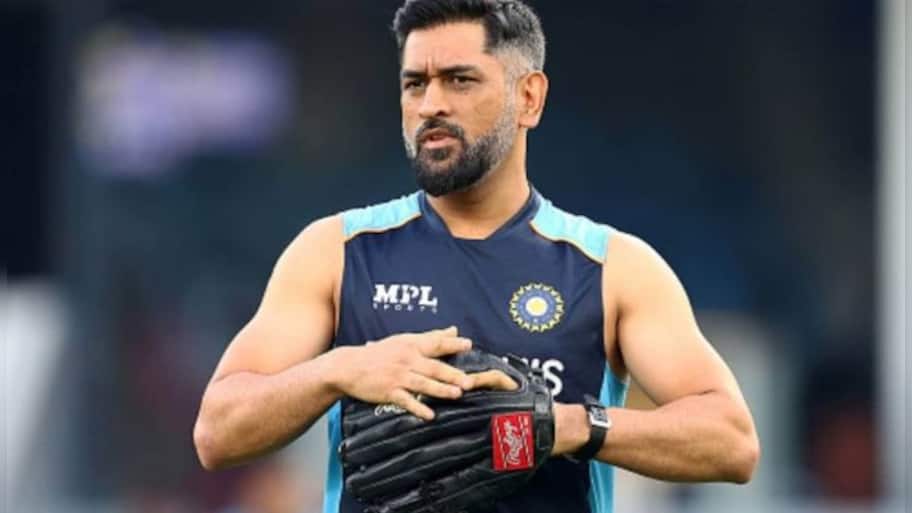 MS Dhoni Offered Team India Mentor Role By BCCI, But Gambhir Factor ...