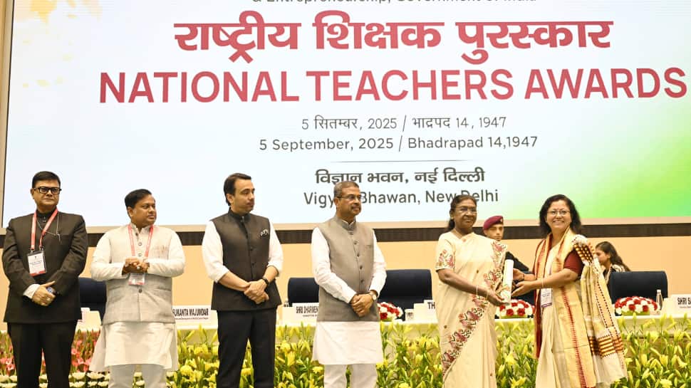 Teachers’ Day 2025: President Murmu Confers National Teachers’ Awards ...