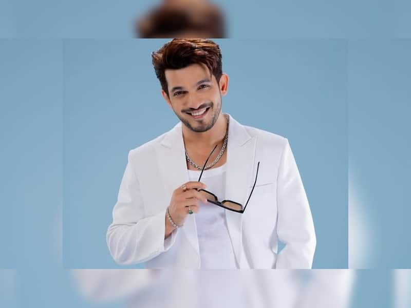 Meet Rise & Fall Full Contestants List, 15 Photos: Arjun Bijlani ...
