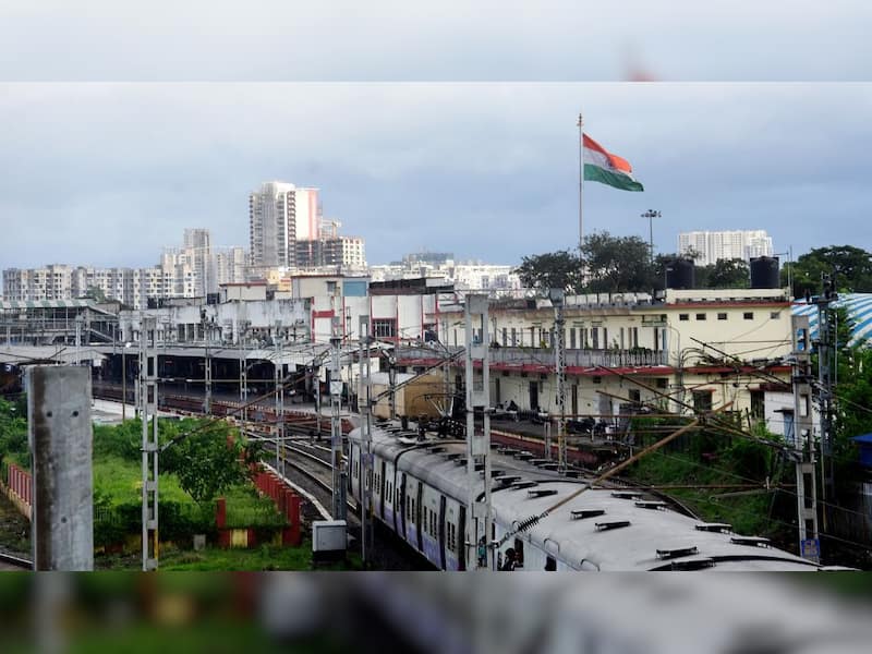 India’s Longest Train Journey Turns Dirtiest: 4,000 Km, 75 Hours Across ...