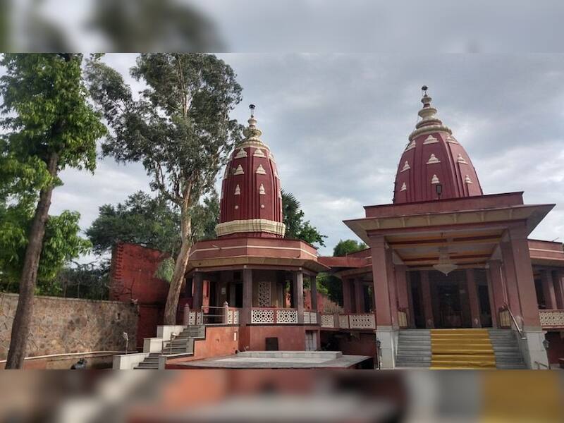 10 Iconic Durga Puja Temples in Delhi-NCR You Must Visit For Festive ...