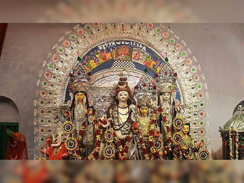 From Heritage To Devotion: 10 Oldest Durga Puja Pandals In West Bengal ...