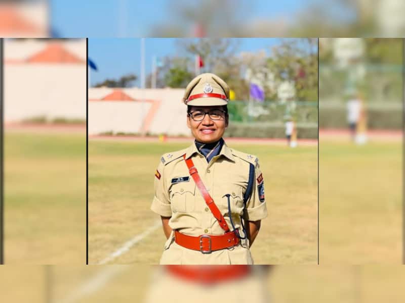 Meet Woman IPS Officer: From IT Job To UPSC Rank Holder, Know Her ...